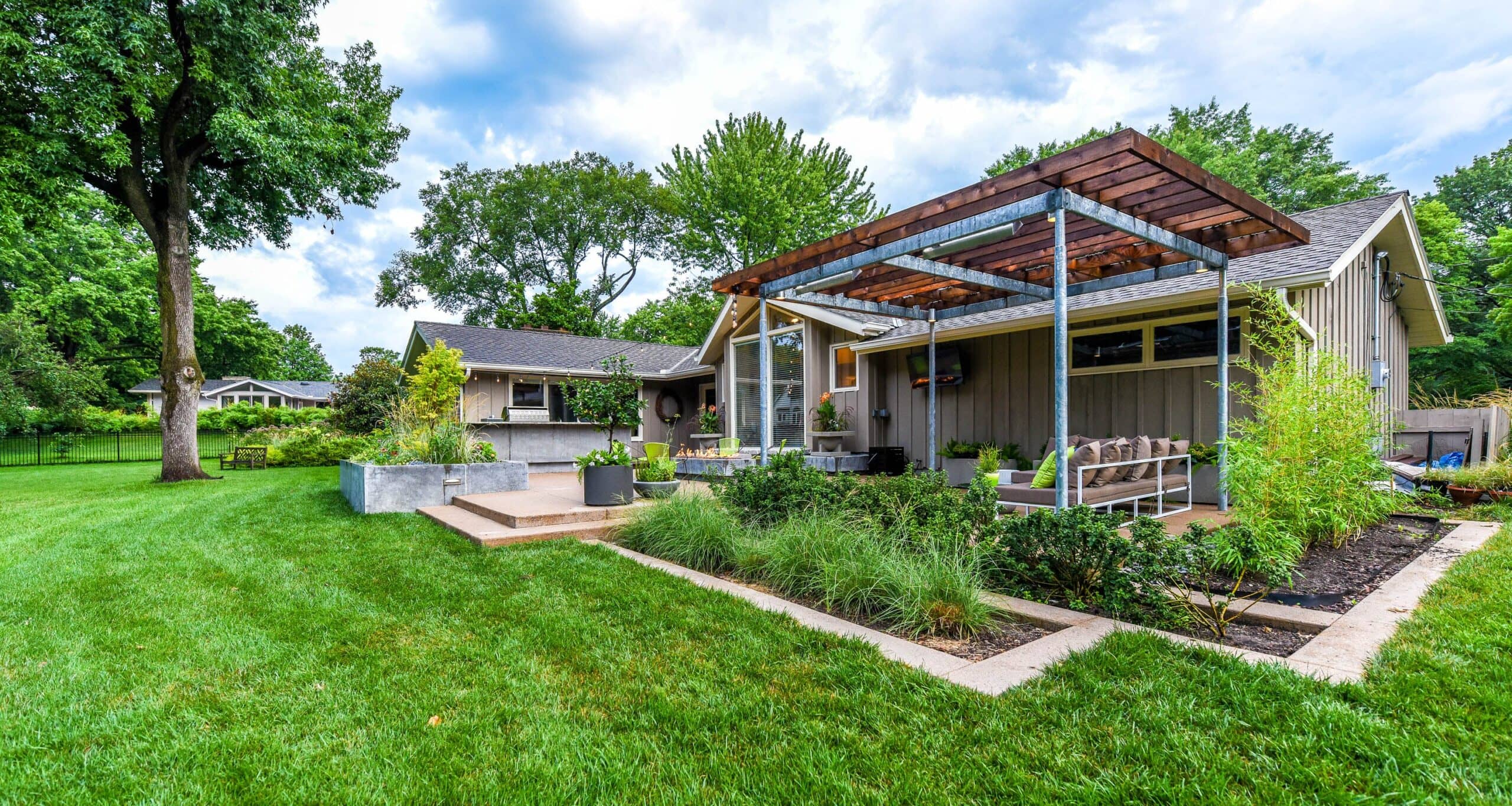 Garden Oasis – Prairie Village Landscape Design - LORAX Design Group
