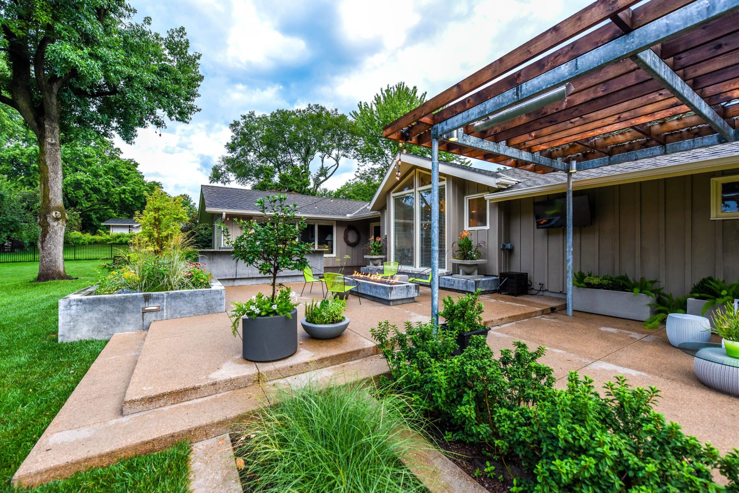 Garden Oasis – Prairie Village Landscape Design - LORAX Design Group
